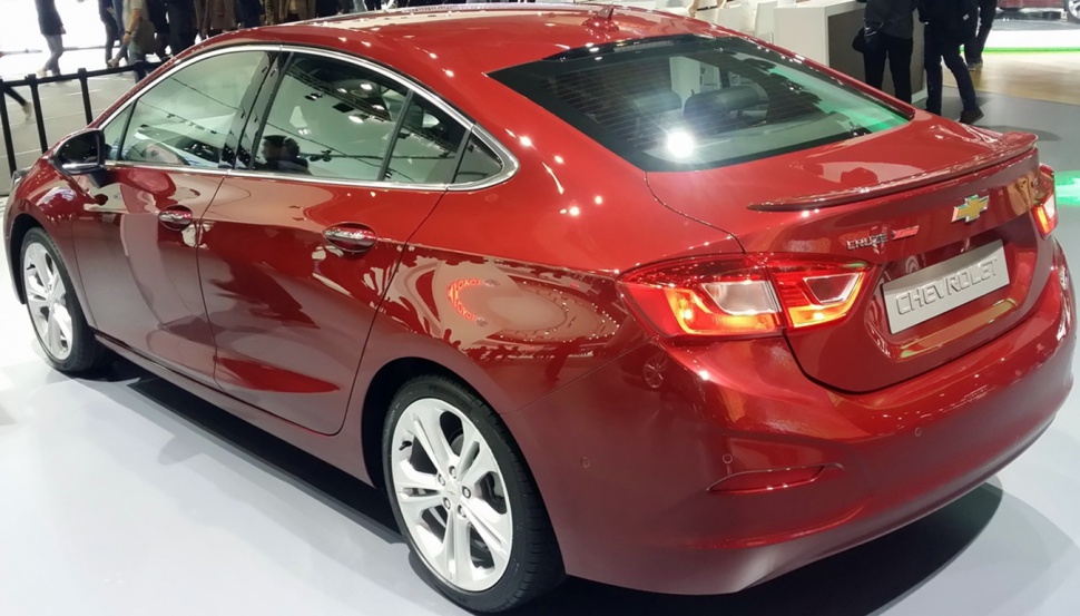 Chevrolet Cruze technical specifications and fuel economy